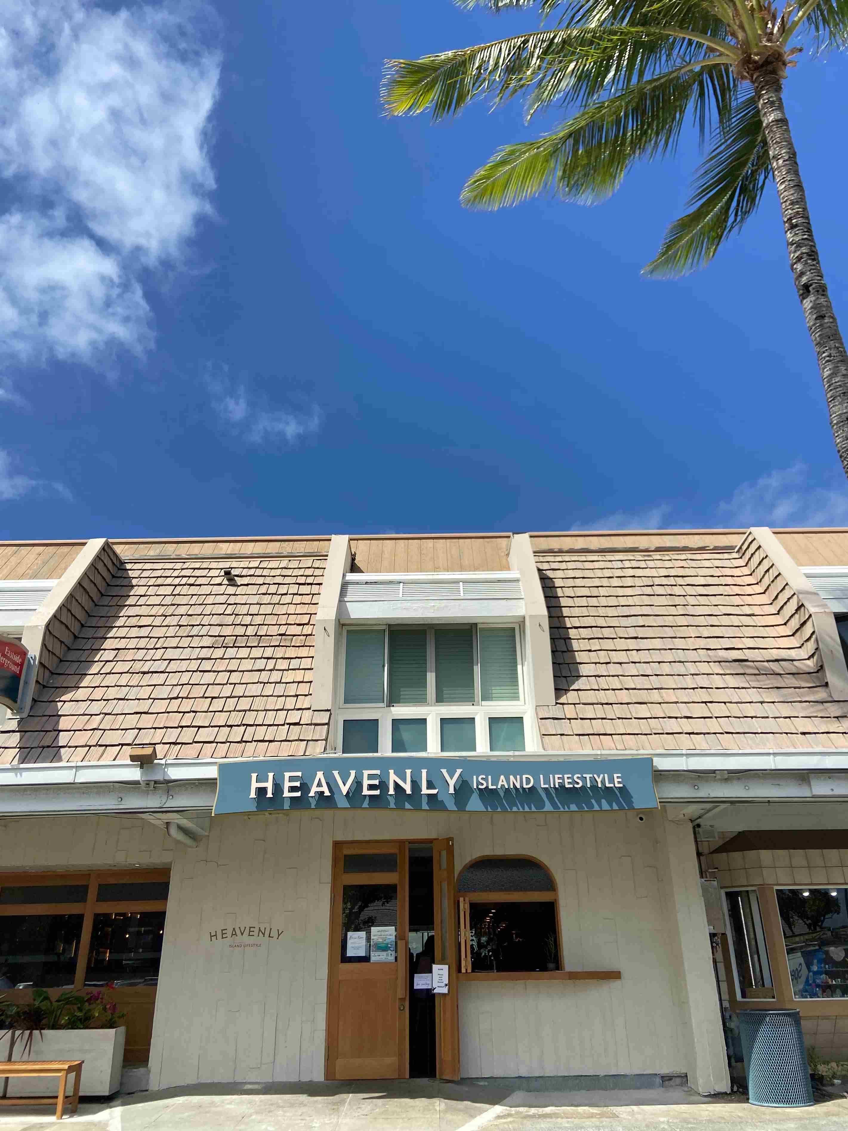 Heavenly Island Lifestyle Hawaii Kai（ヘブンリー アイランド ライフスタイル ハワイカイ） の詳細情報 ...