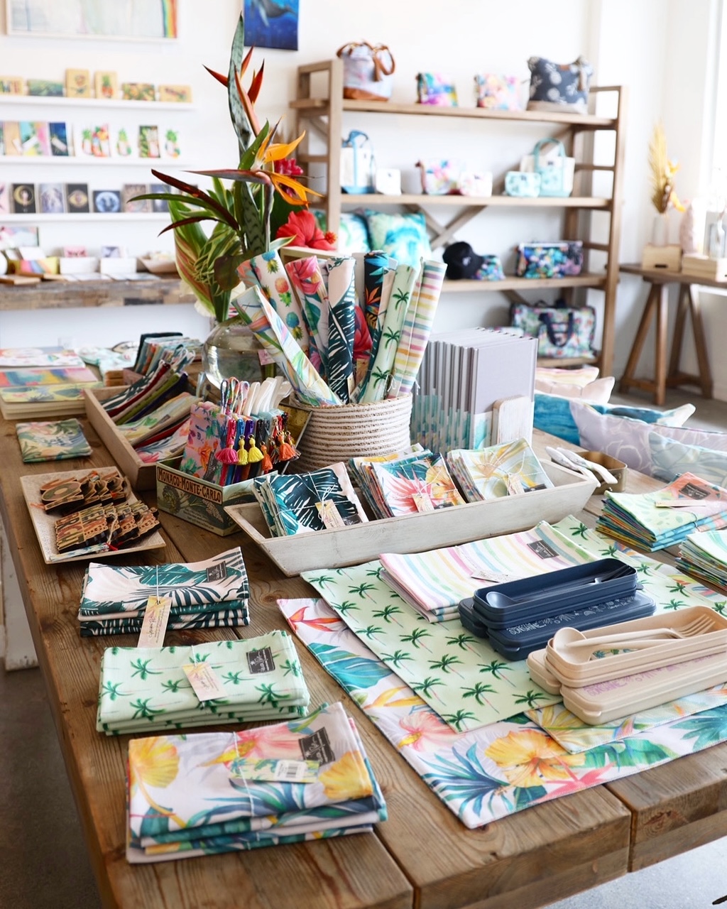 Lauren Roth Art（ローレンロスアート） の詳細情報 | ALOCO（アロコ）